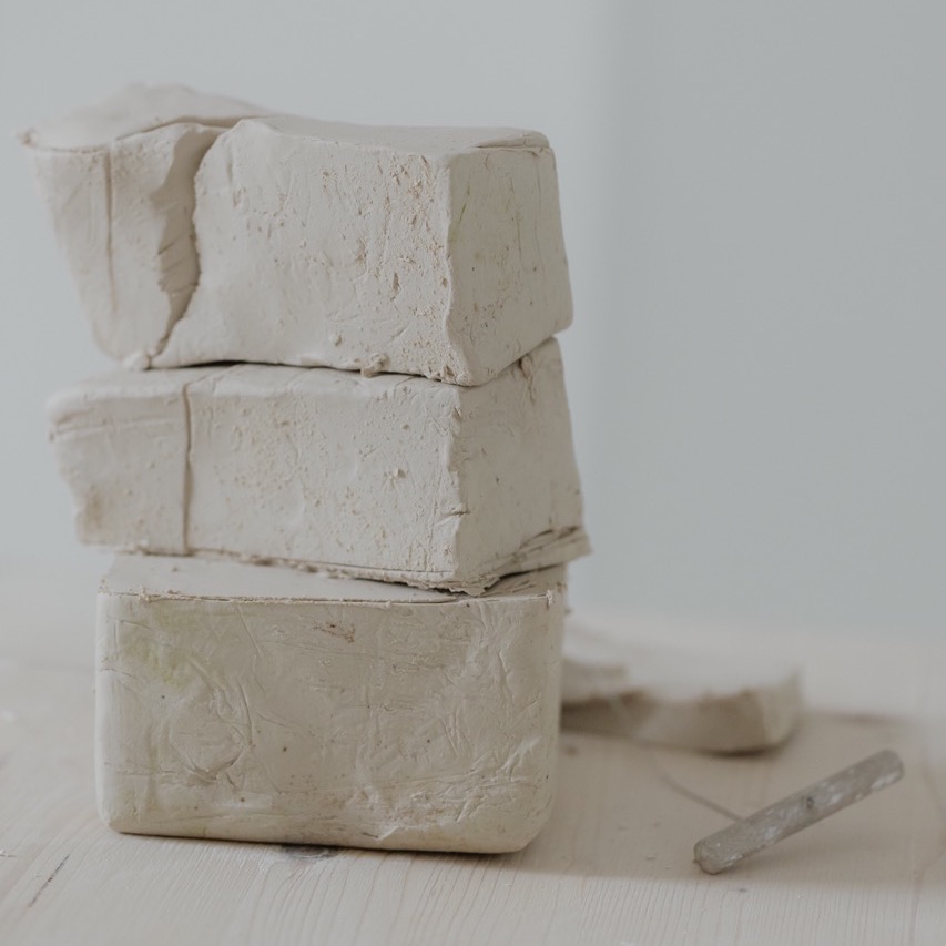 COME SI TRASFORMA L'ARGILLA IN CERAMICA